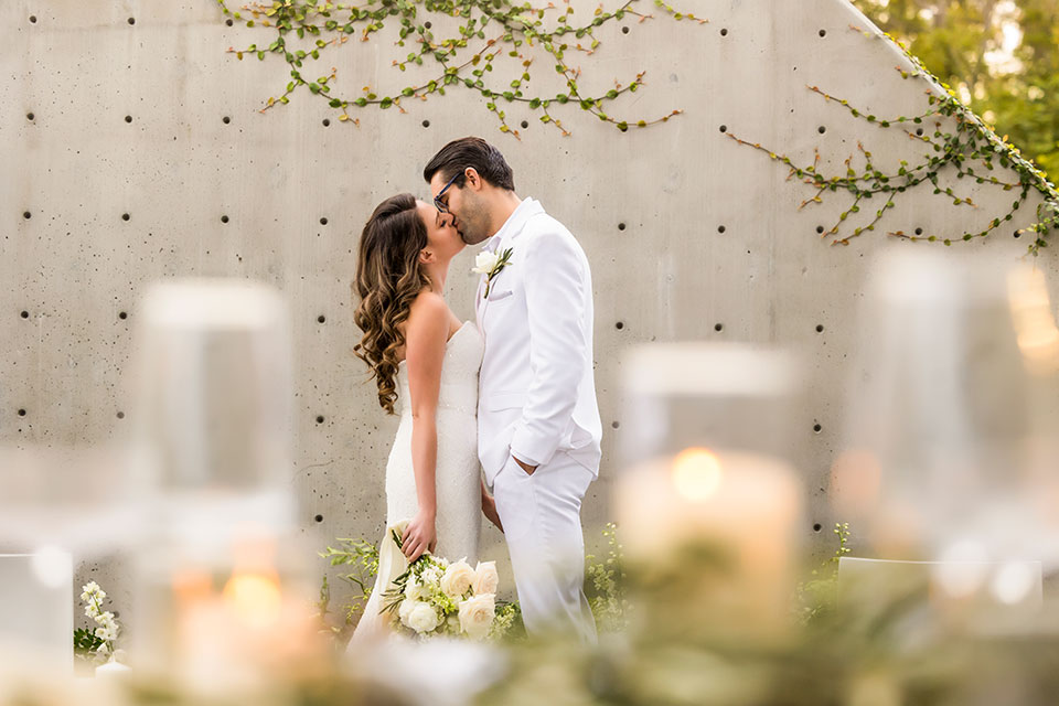 Reasons Why You Should Rock a White Suit To Your Wedding